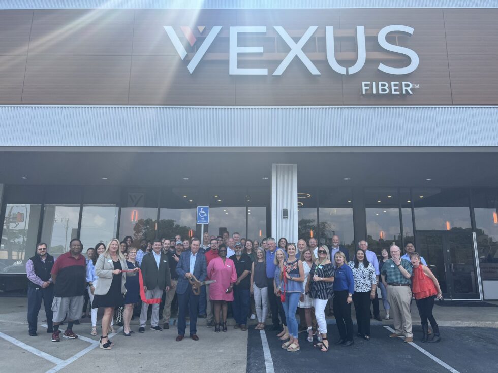 Vexus Fiber™ Holds Ribbon Cutting Event for New Retail Store in Tyler, TX - Vexus